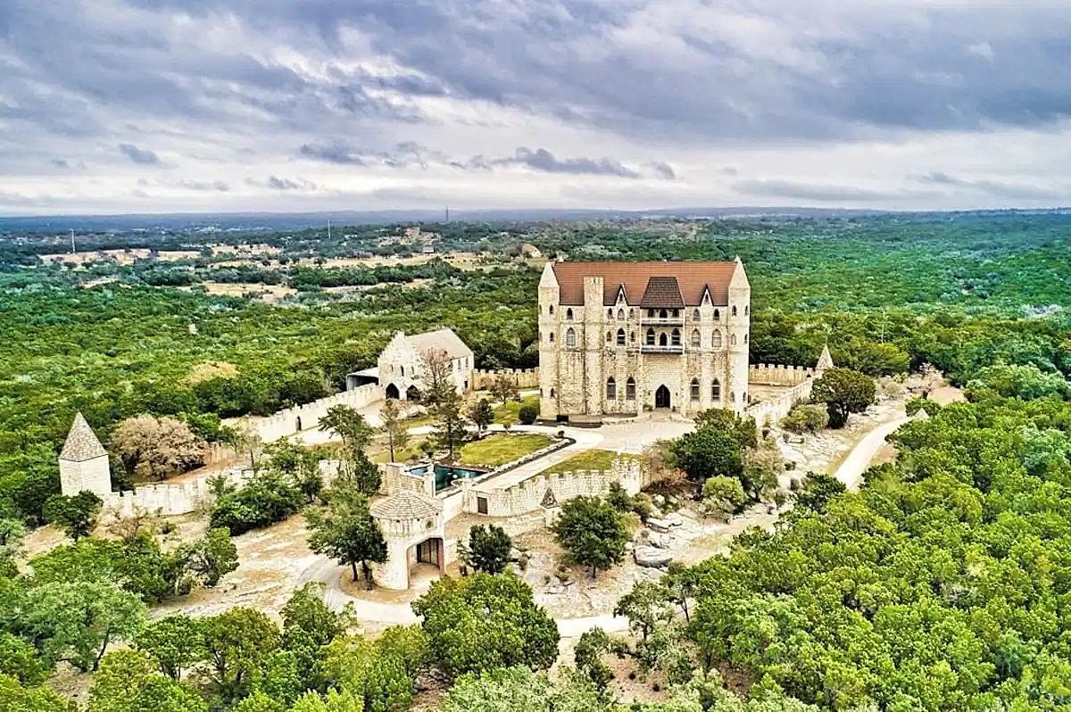 Exploring Texas: Castles in the Lone Star State - Amazinations