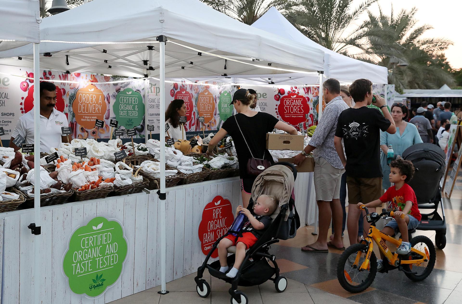 BEST MARKETS IN UAE - Earth Pixz