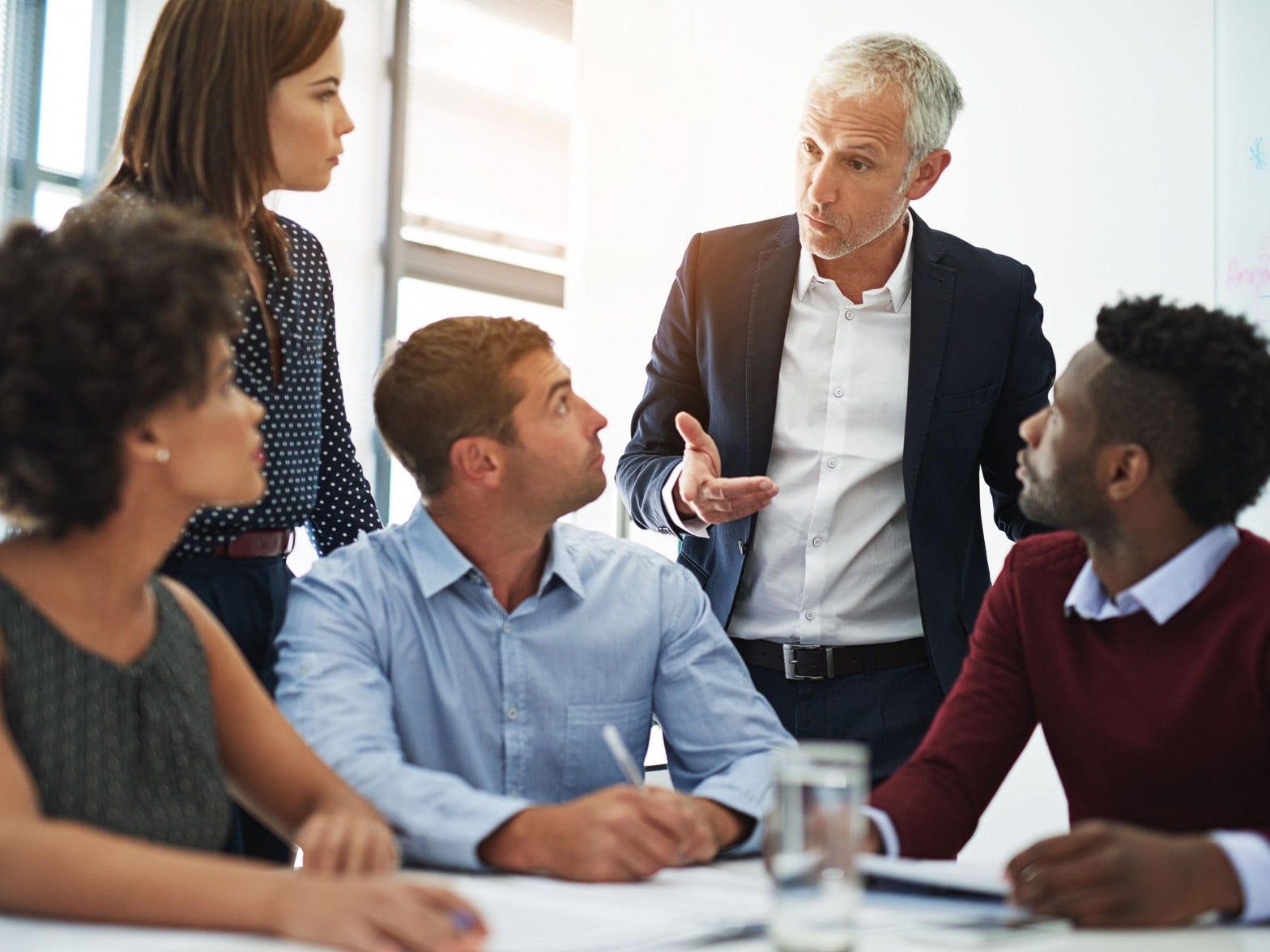 The first-class way to sit at your table for each type of work task ...