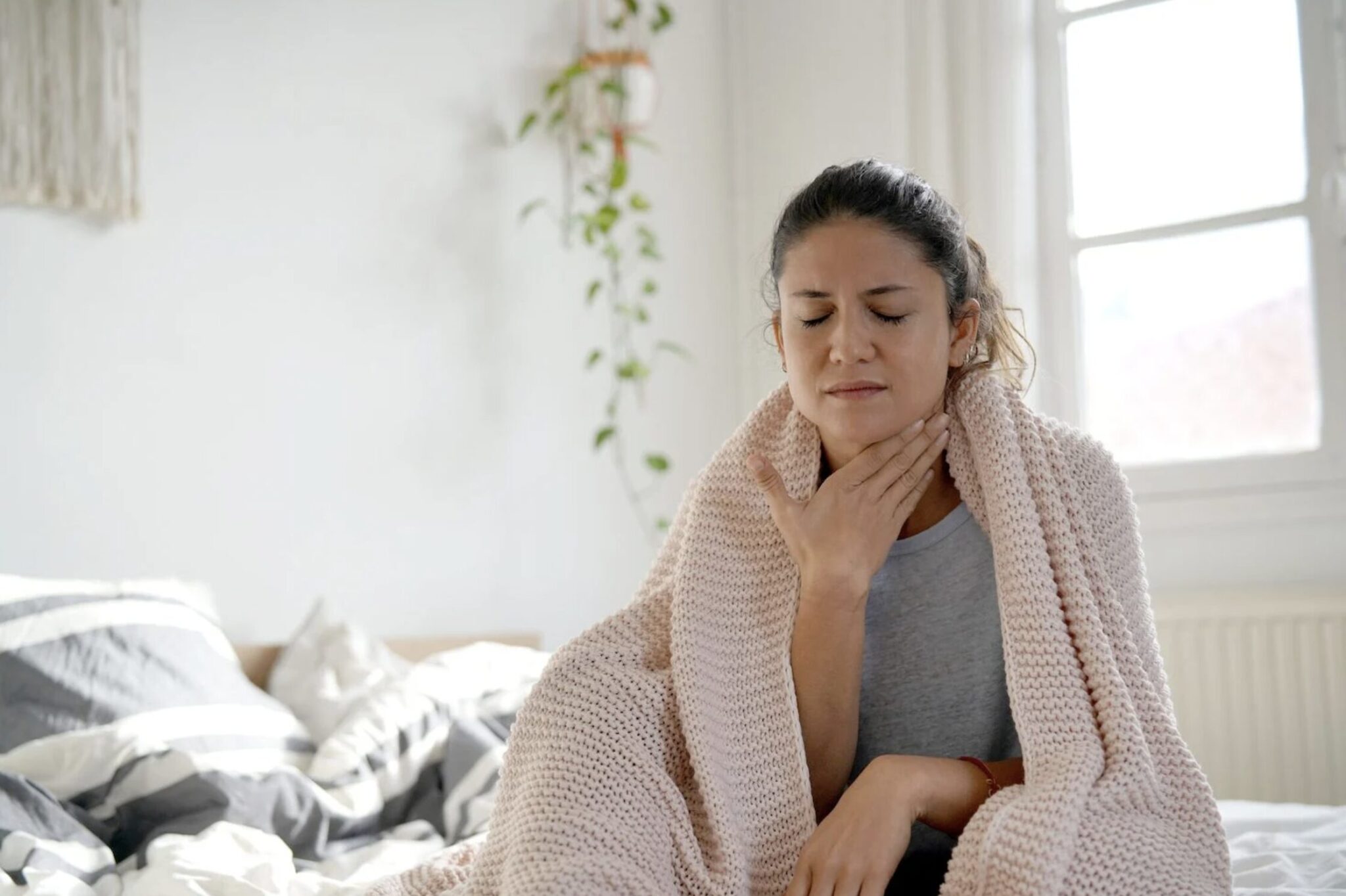 The Vaping Conundrum: How to Deal with a Sore Throat from E-Cigarettes ...