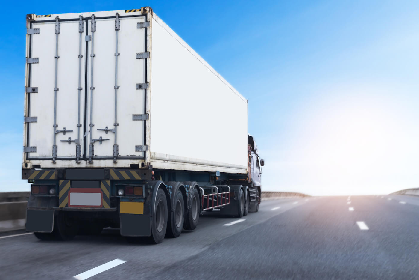 UNSECURED LOAD TRUCK ACCIDENTS- WHO IS LIABLE? - Law Renca