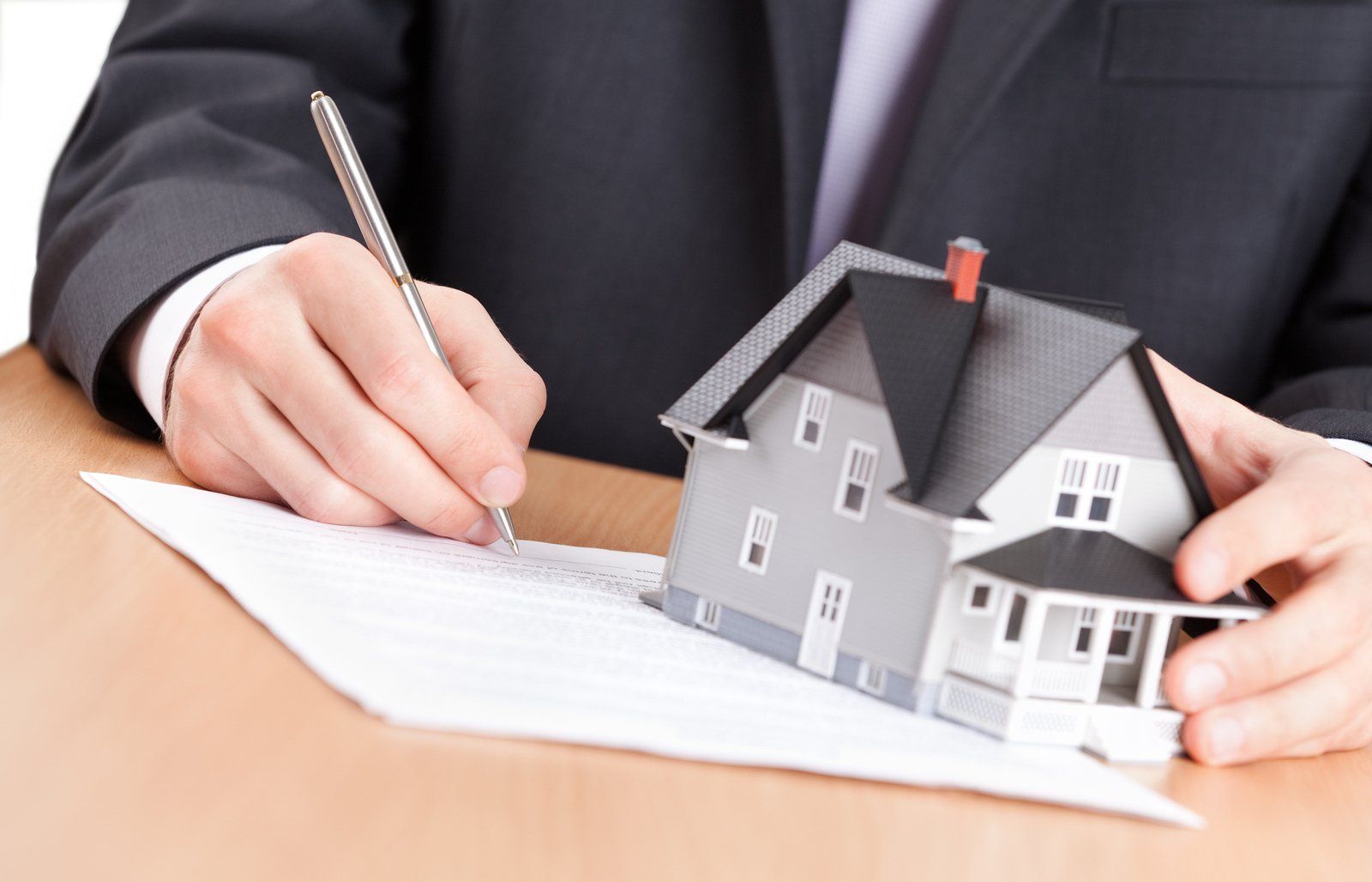Find the Best Lawyer for Your Property Needs