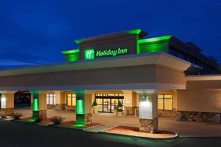 Holiday Inn Booking - The Perfect Hotel for Your Event in 2023 - Wander ...